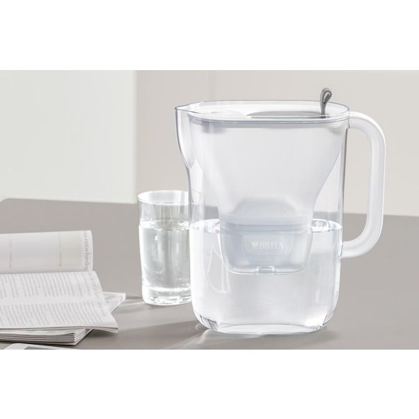BRITA Bokal za filtriranje vode Style 2,4 L sivi - 11966